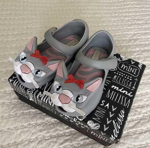 Туфельки mini melissa