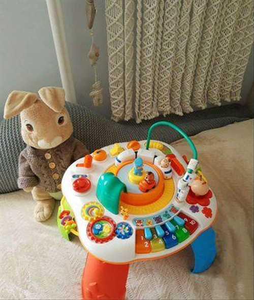 Развивающий столик,новый