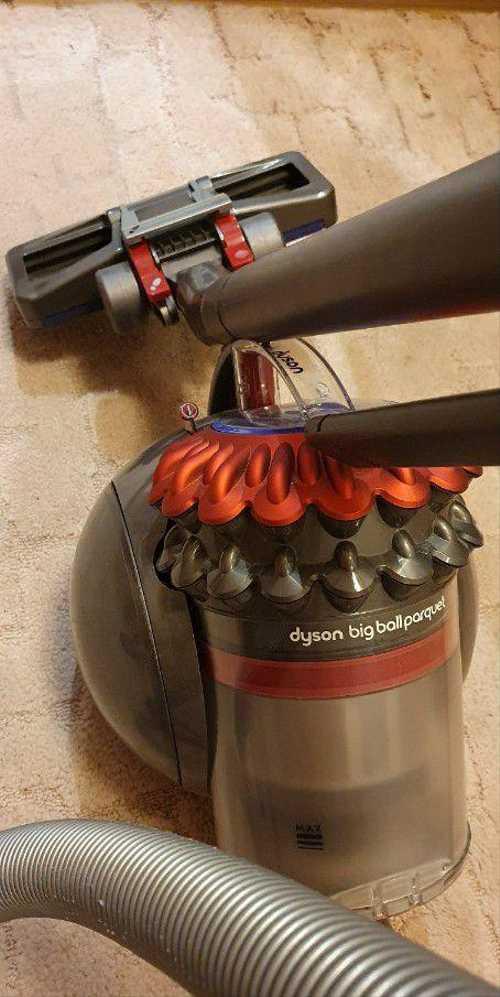 Пылесос Dyson Big Ball Parquet