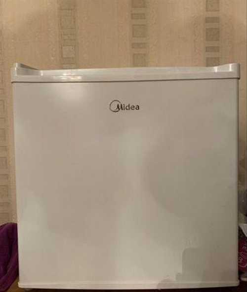Холодильник Midea MR1050W