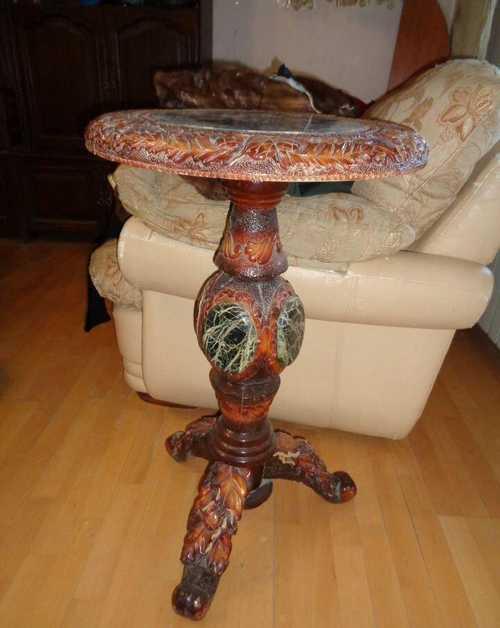 Натур. каменный и деревянный резной кофейный стол