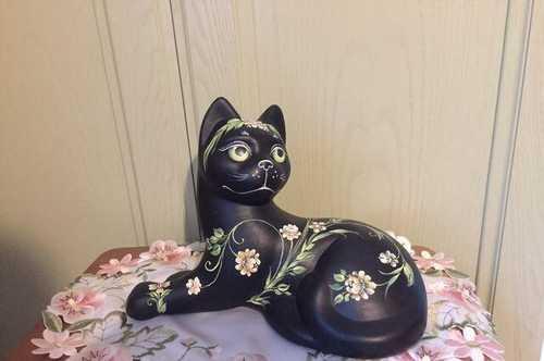 Кошка-мама. Керамика, ручная роспись. 30*20 см