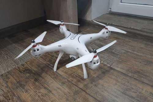 Квадрокоптер Syma X8Pro