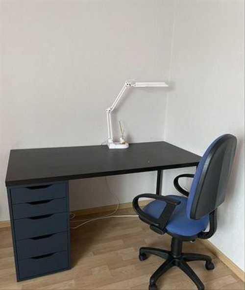 Стол письменный IKEA (стул и лампа в подарок)