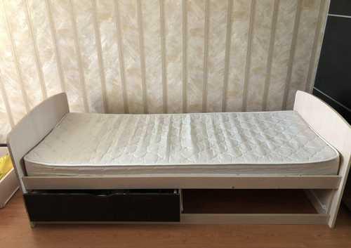 Кровать с матрасом, 2 ящика
