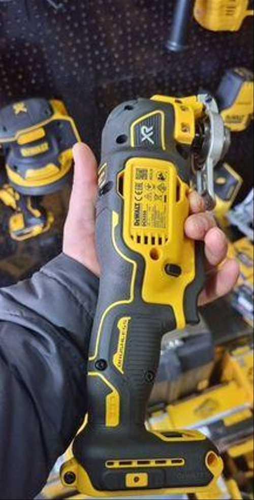 Набор c реноватором Dewalt