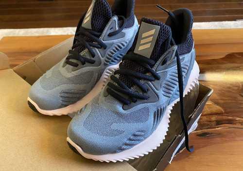 Кроссовки женские новые adidas alfabounce 36,5