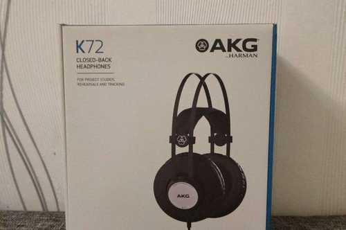 Студийные наушники AKG
