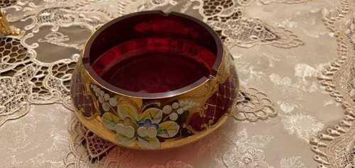 Пепельница Bohemia из красного богемского стекла