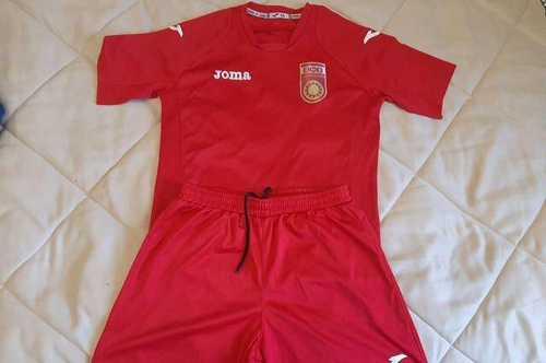 Футбольная форма Joma