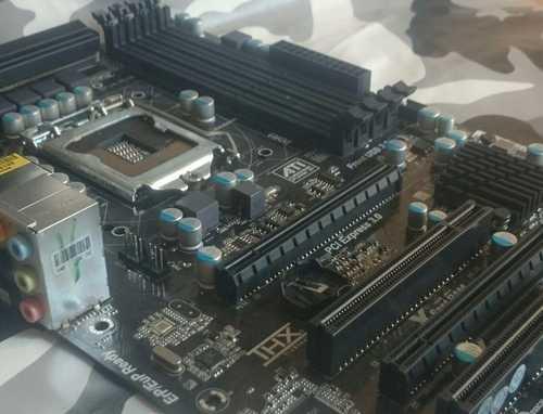 ASRock b75 Pro3 LGA 1155, требует ремонт сокета
