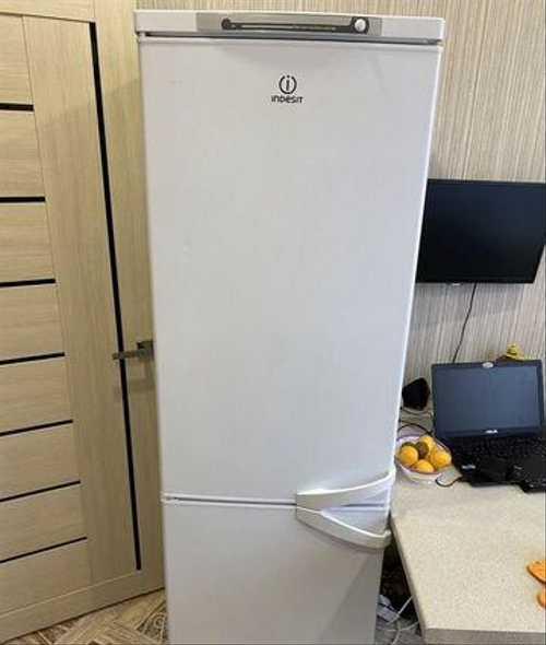 Холодильник indesit SB185.027