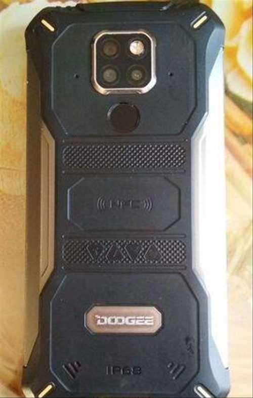 Защищенный смартфон ip68 doogee s68