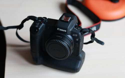 Canon EOS R