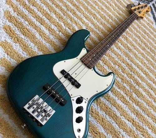 Seymour Duncan Jazz Bass DJ-100R, Япония