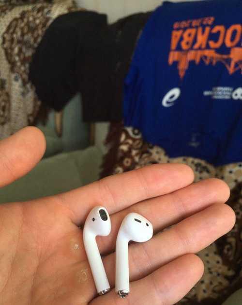 AirPods