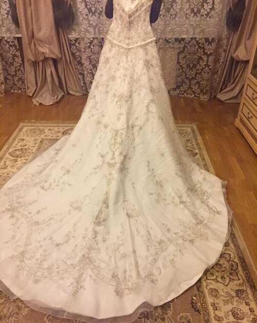 Продам фирменное свадебное платье La Sposa