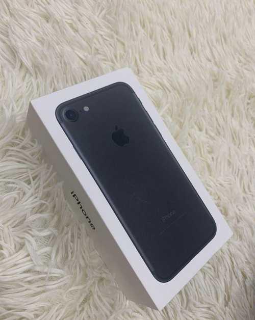 Телефон iPhone7. 32 gb