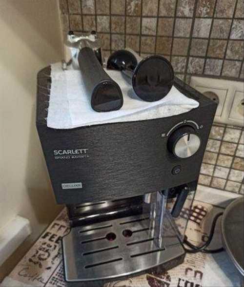 Кофеварка рожковая Scarlett-CM33016