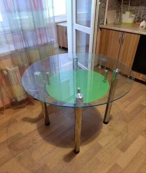 Круглый кухонный стеклянный стол