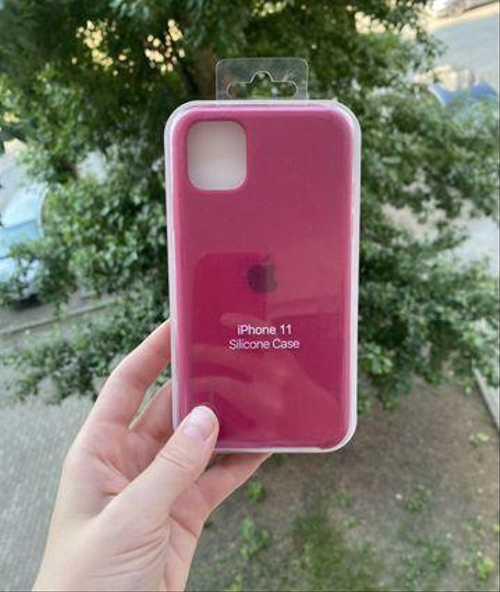 Чехол на iPhone 11