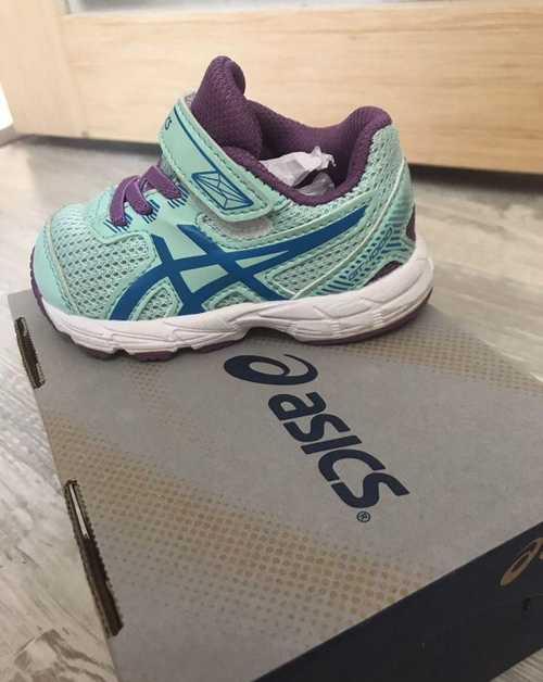 Кроссовки Asics размер 19,5