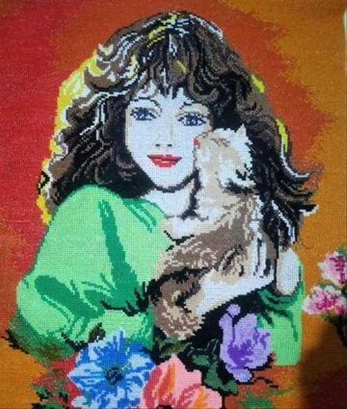 Вышитая картина девочка с котом
