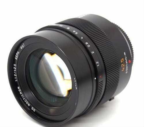 Panasonic Nocticron 42.5mm f/1.2 Asph DG O.I.S