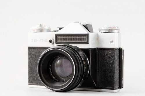 Фотоаппарат Зенит-Е kit Helios 44-2 58mm f2