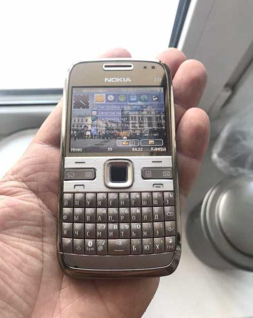 Телефон Nokia Е72
