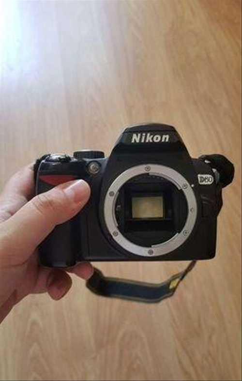Зеркальный фотоаппарат Nikon D60 + кофр