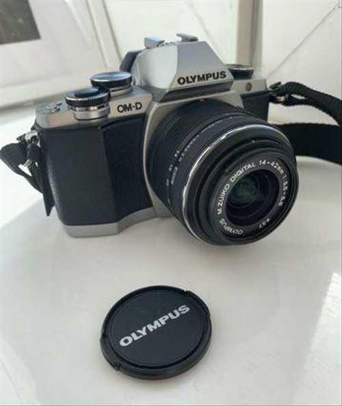 Olympus omd em10