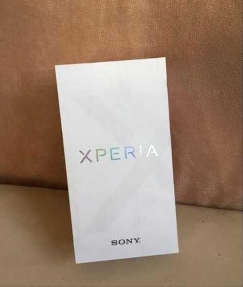 Коробка от Sony Xperia X