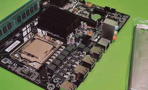 Материнская плата X58-PRO V2 SOC 1366 + процессор