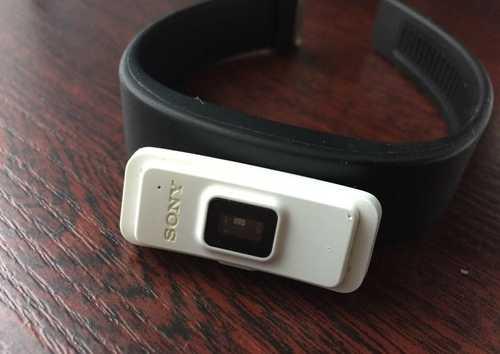 Фитнес-трекер Sony SmartBand 2 SWR12