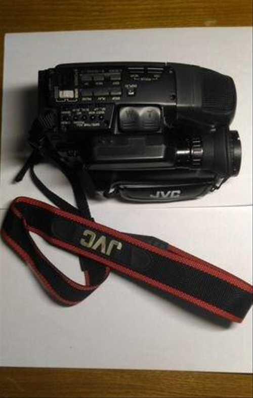 Видеокамера JVC CR-AX43E рэтро