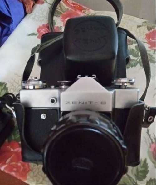 Пленочный фотоаппарат zenith со вспышкой