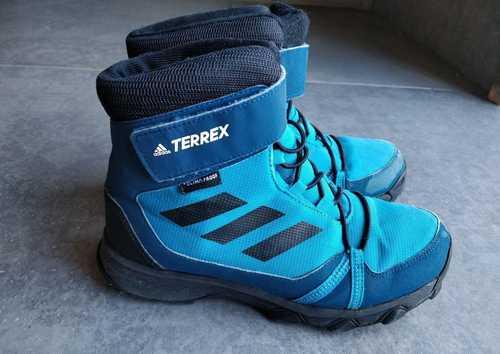 Болинки зимние для мальчика adidas р 36