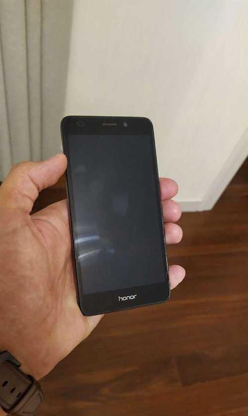 Телефон Huawei honor 5c