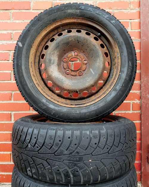 Комплект на штамповках 205/55R16 на Ford 5x108