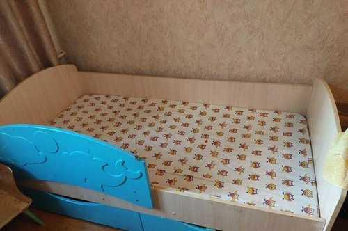 Детская кровать с матрасом 85*165