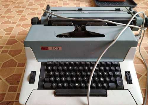 Пишущая машинка Daro 202