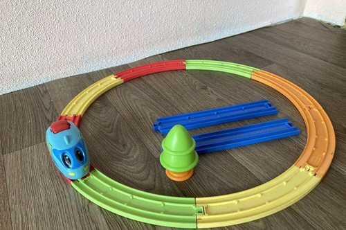 Паровозик tomy