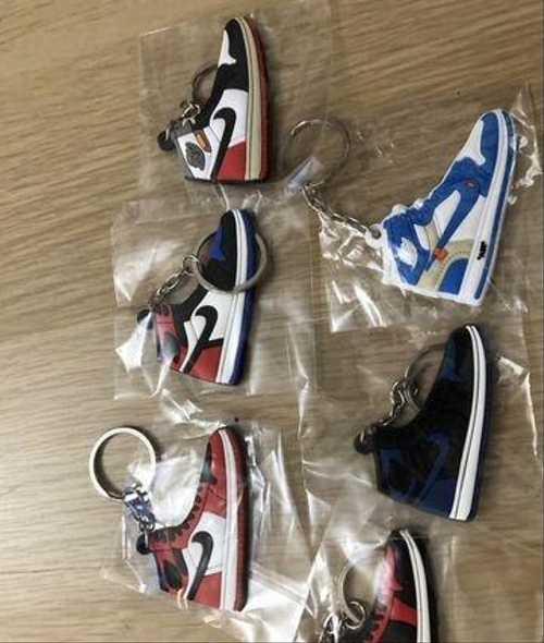 Брелок кроссовки Jordan 1 отличное качество