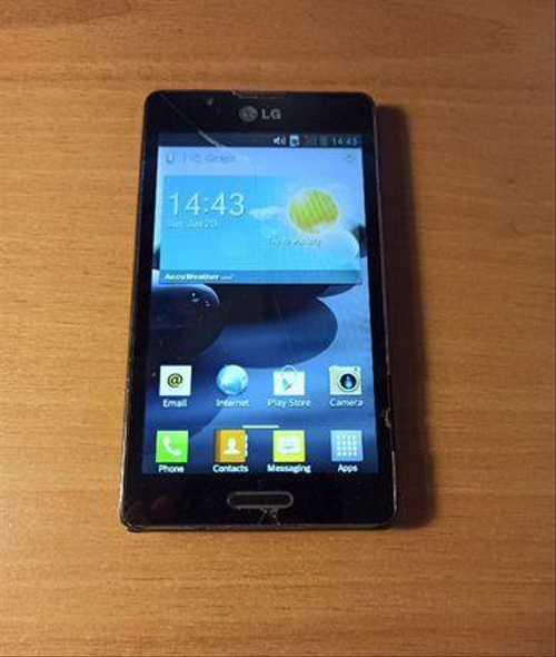 Смартфон LG P713