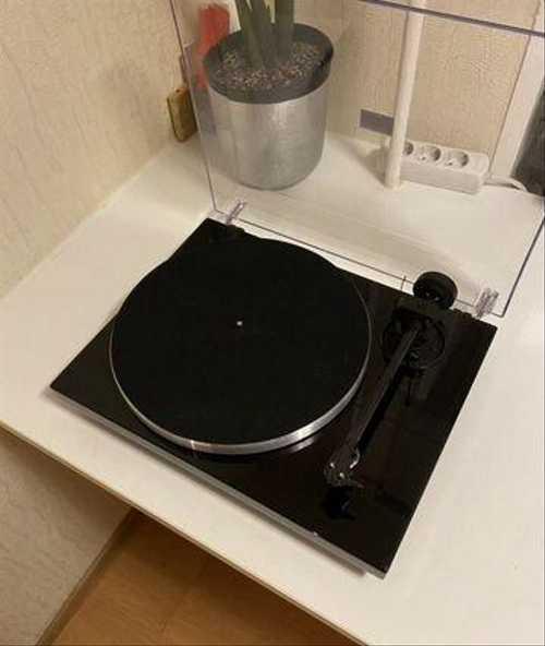 Pro-Ject 1-Xpression Carbon Classic