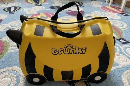 Детский чемодан на колесиках Trunki