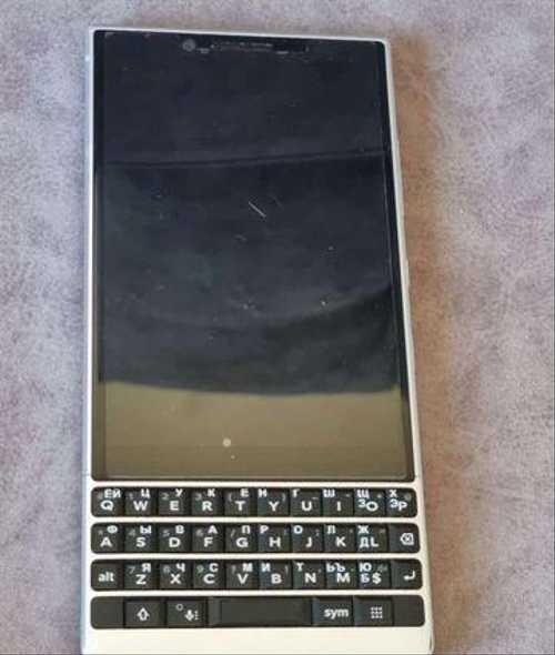 Телефон BlackBerry key 2 на запчасти
