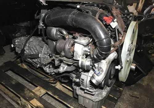 Куплю двигатель 651. Крепление компрессора кондиционера ом651 на Мерседес Спринтер 515 2012. Om 651 мотор разобранный.