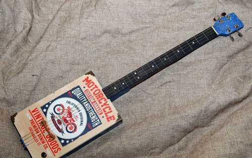 Сигарбокс гитара Cigar Box Guitar